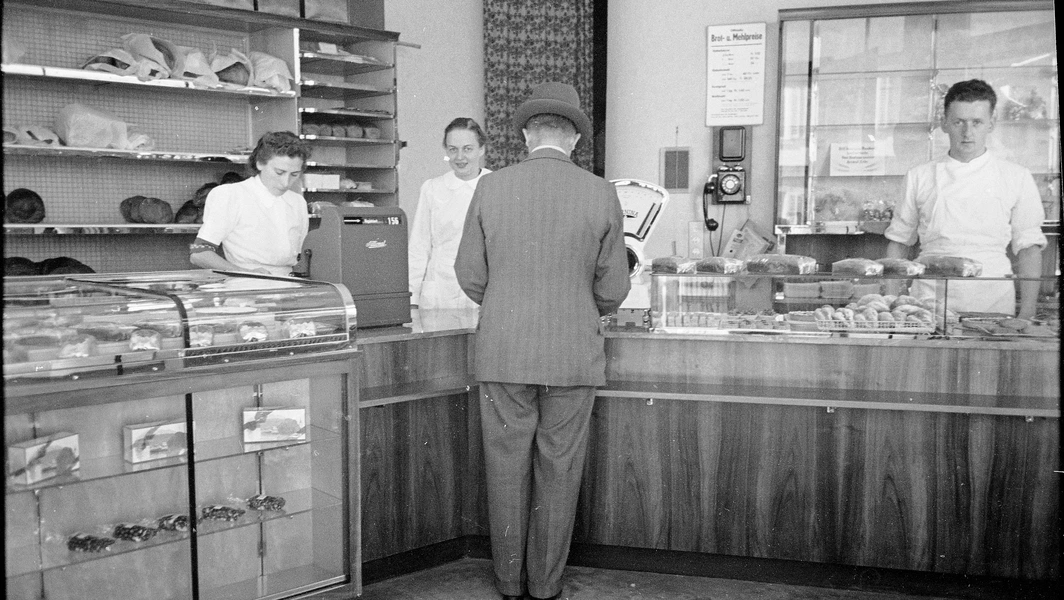 15 historic American country stores