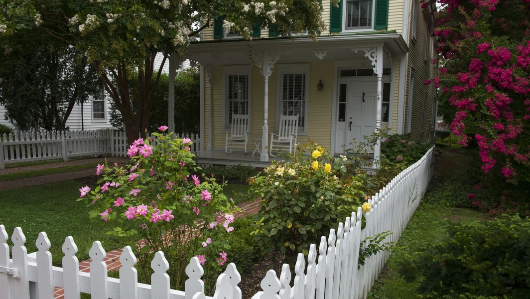 18 attractive fence ideas