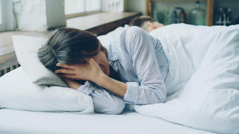 Work deadlines turn sleep into luxury for office workers