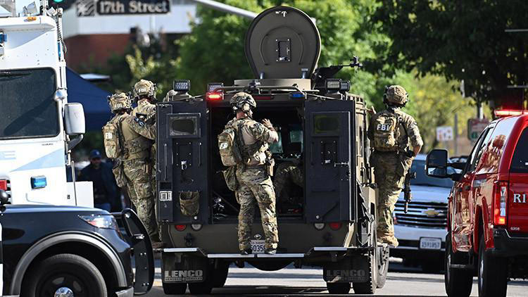 ABD'de bombalı soygun girişimi: FBI alarma geçti