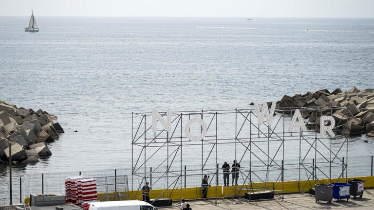 Antibélico y con manteros: Primavera Sound refuerza sus ...
