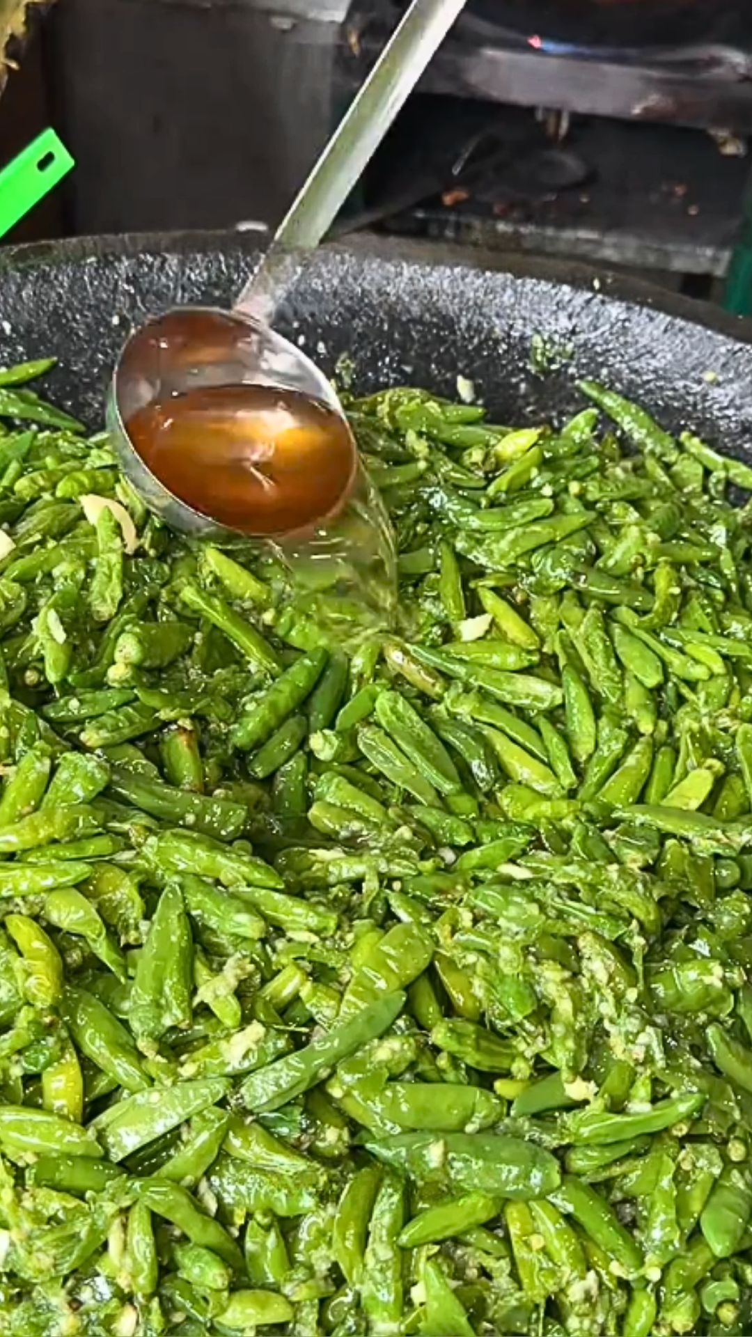 Ayam penyet cabe ijo enak dekat Grand Indonesia