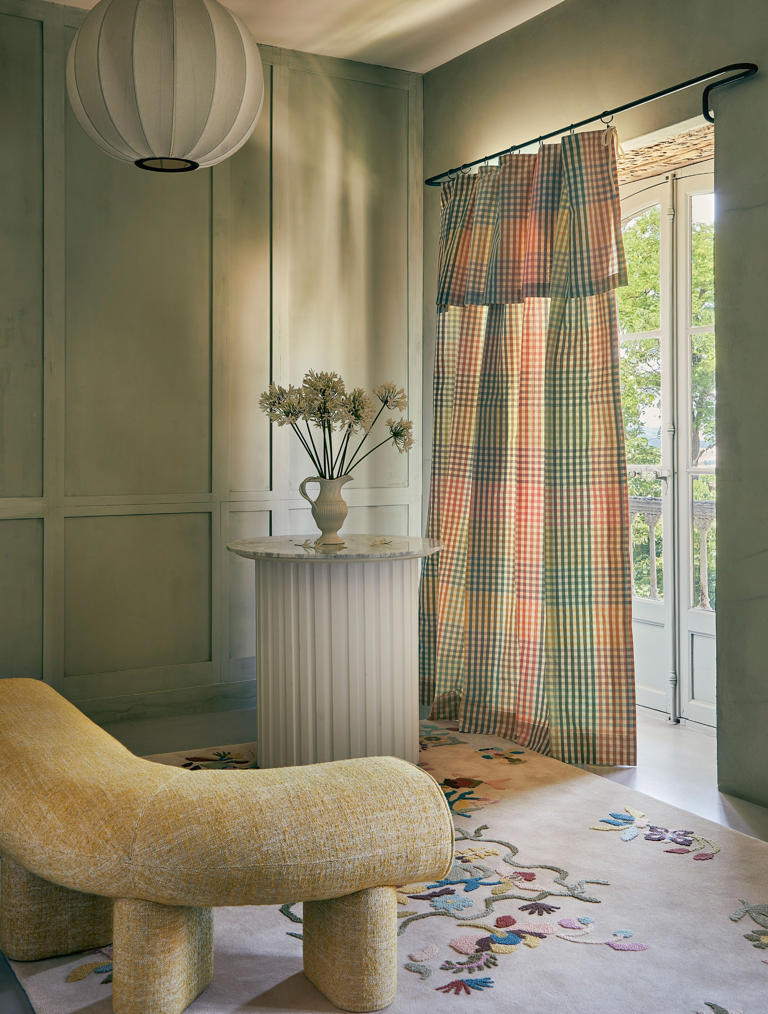 This 'fussy' curtain style is making a comeback in 2026