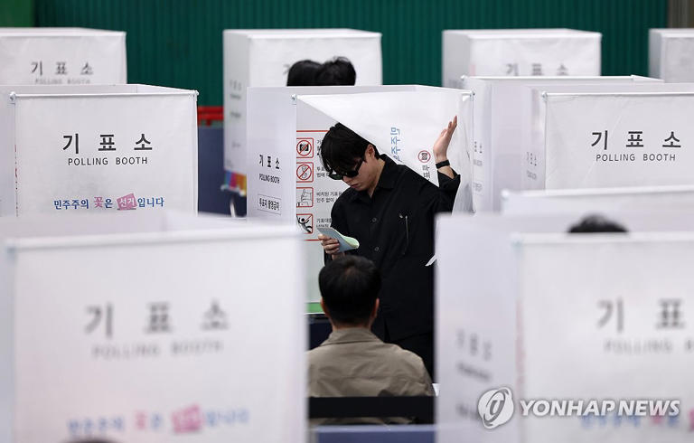 지선 투표율 오후 1시 현재 46.0%…동시간대 지선 역대 최고