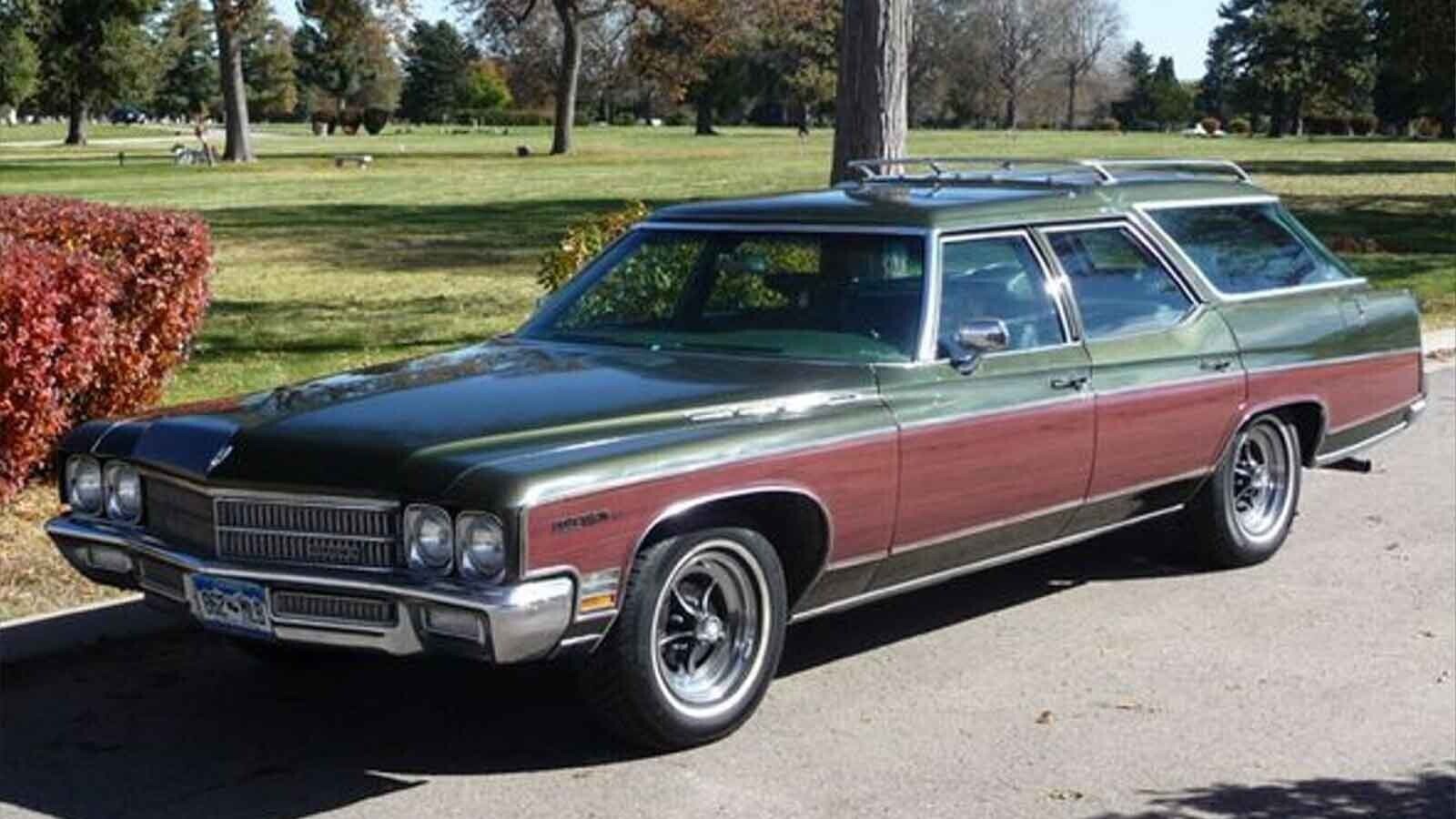 18 '70s wagons acting like rolling living rooms
