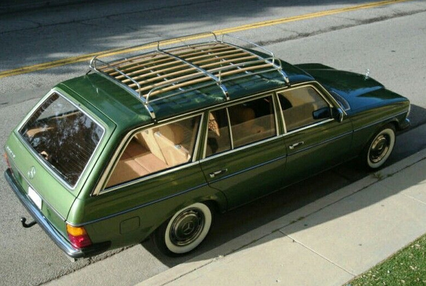 18 '70s wagons acting like rolling living rooms