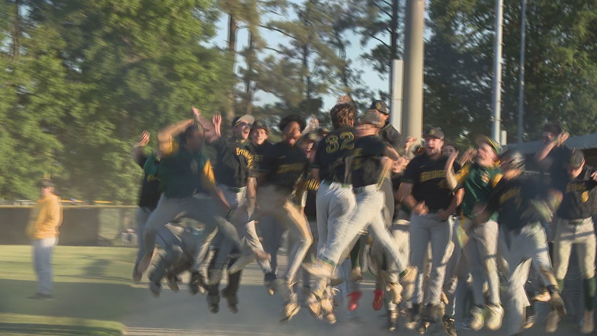 Great Bridge outlasts Cox in extras to win Region A title