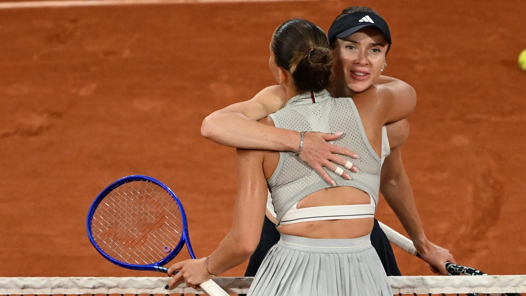 Kostyuk reaches French Open semi-final with pointed war remarks