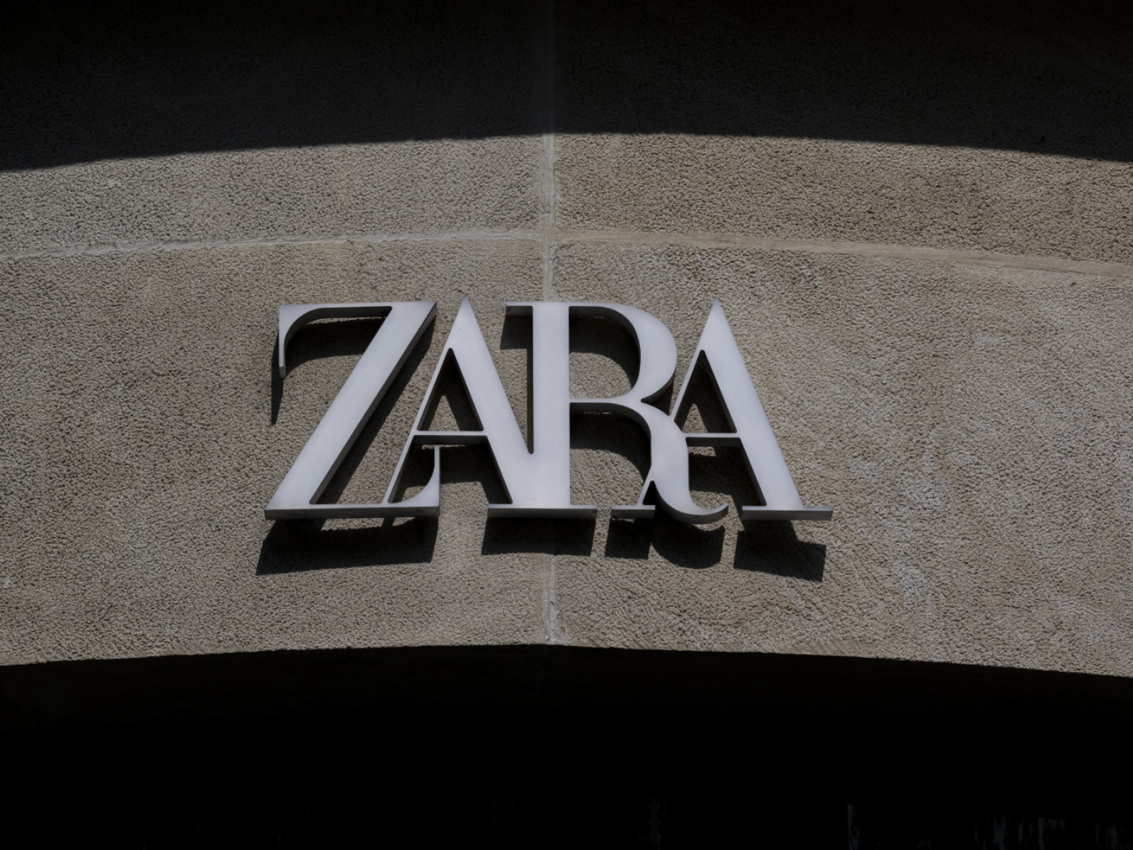Neue Kollektionen treiben Gewinn von Zara-Mutter Inditex an