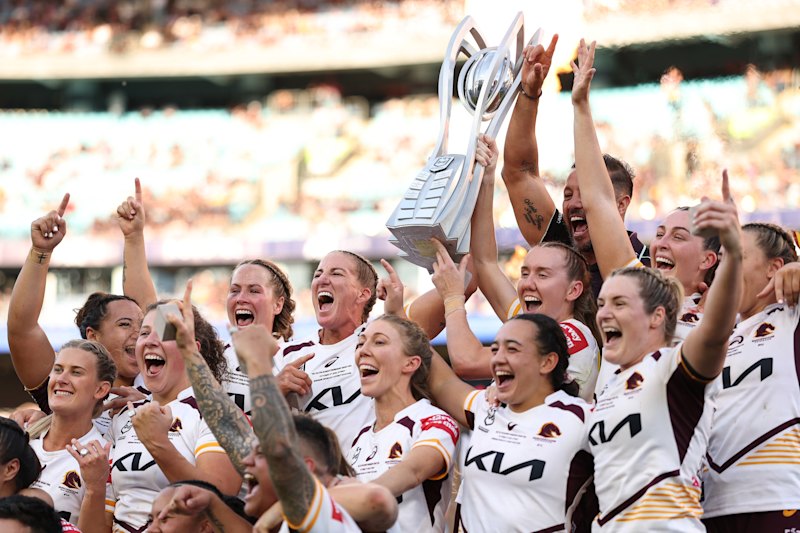 Broncos champion addresses awkward Tallis situation after resigning as ...