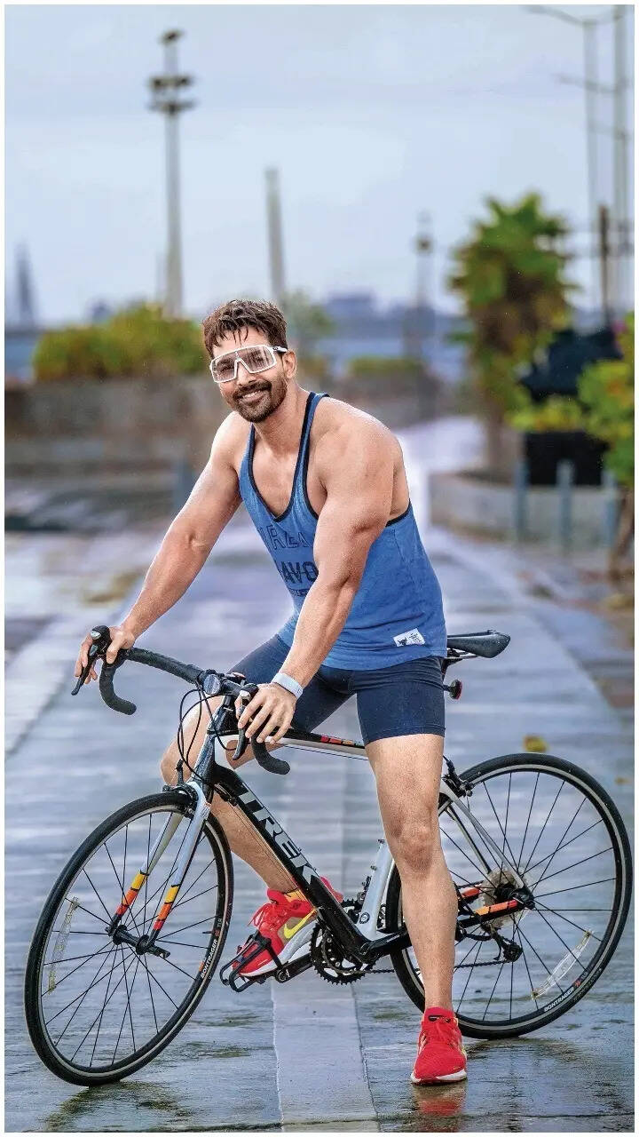 Exclusive! World Bicycle Day: Harshvardhan Rane on racing to school on ...