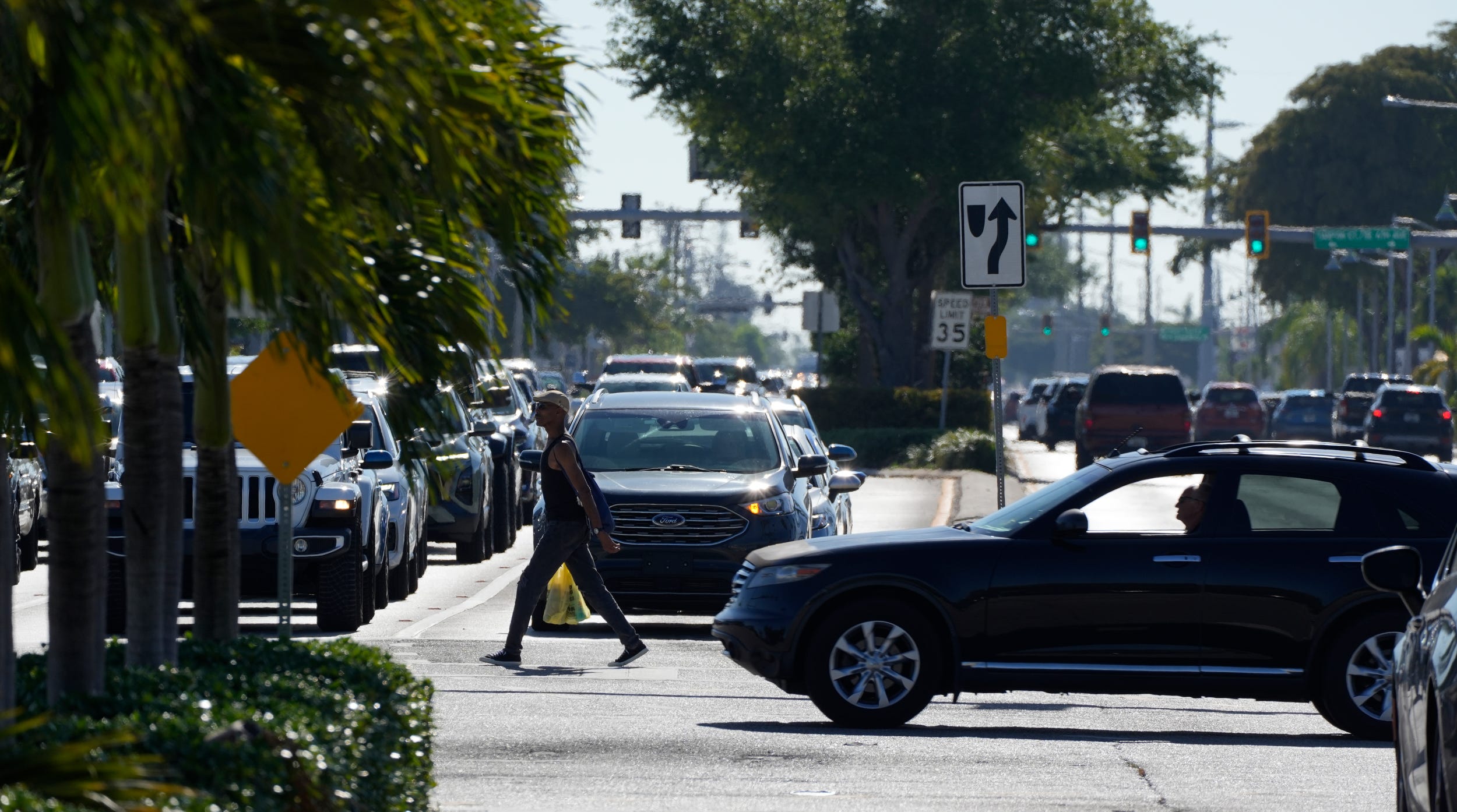 Cape Coral traffic: Left turn lane lunacy top concern for this resident