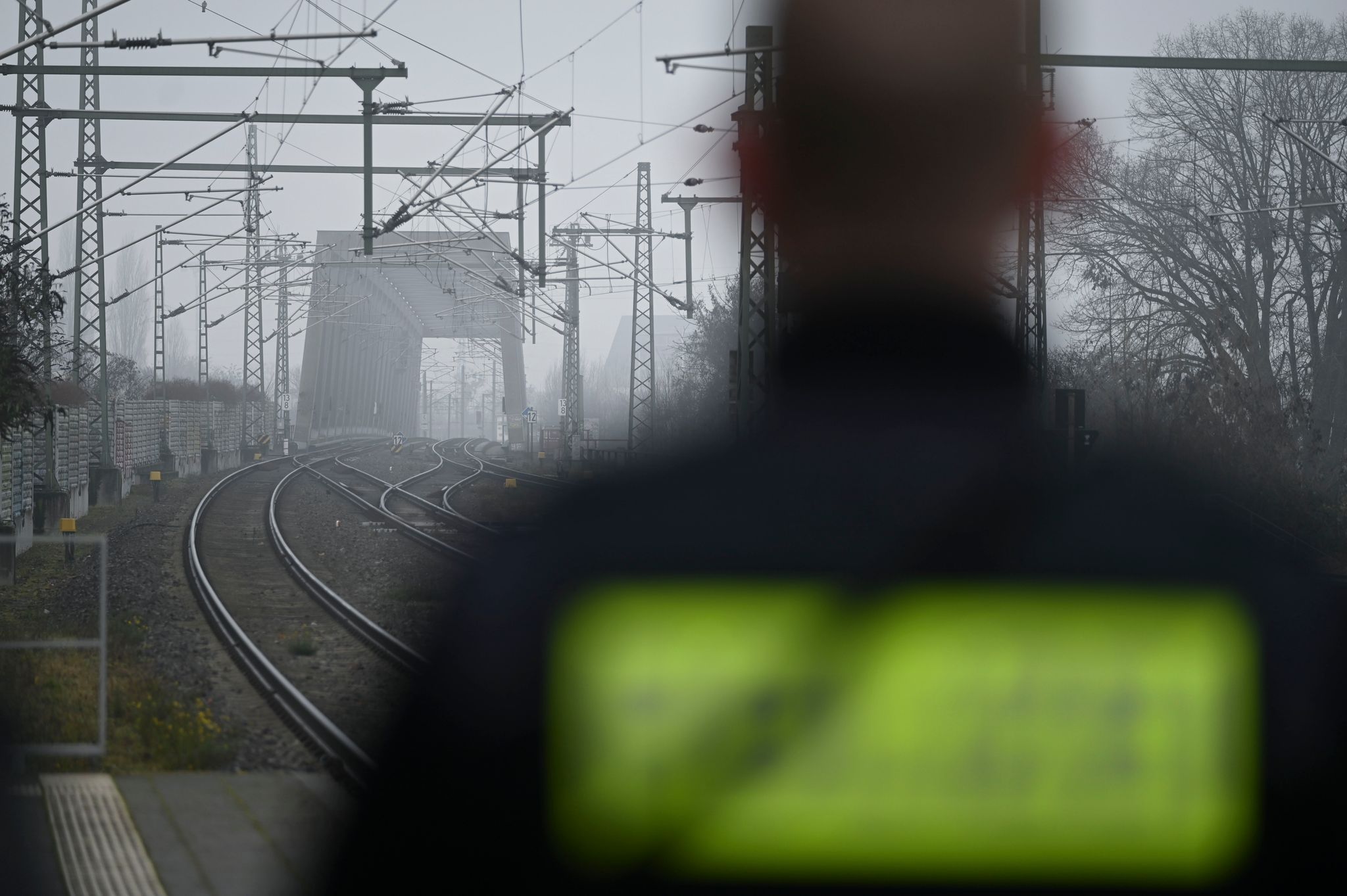 Nach Stromschlag: Teenager weiter in kritischem Zustand