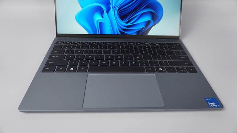 I held the MacBook Neo and the new XPS 13 — and Dell’s laptop is ...