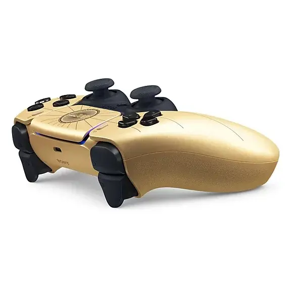 Win een exclusieve 007 First Light Limited Edition DualSense-controller
