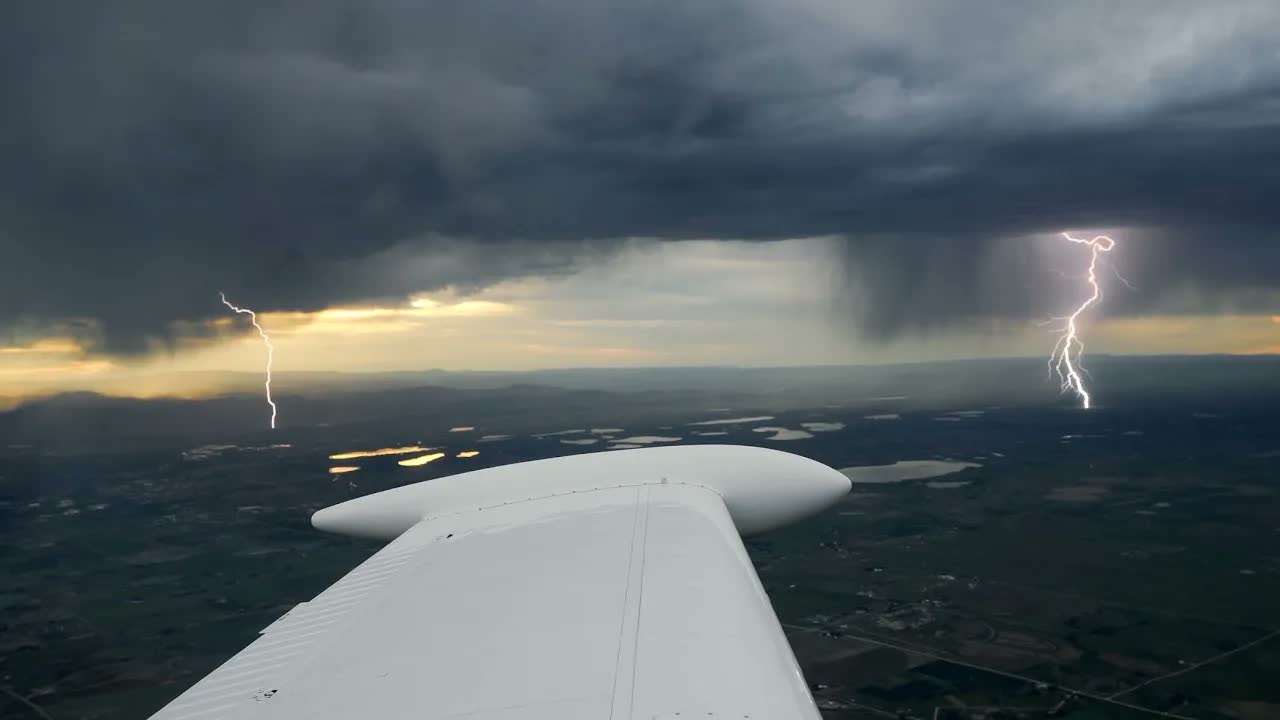 Watch pilots navigate dangerous mountain weather near Russia - "Every ...