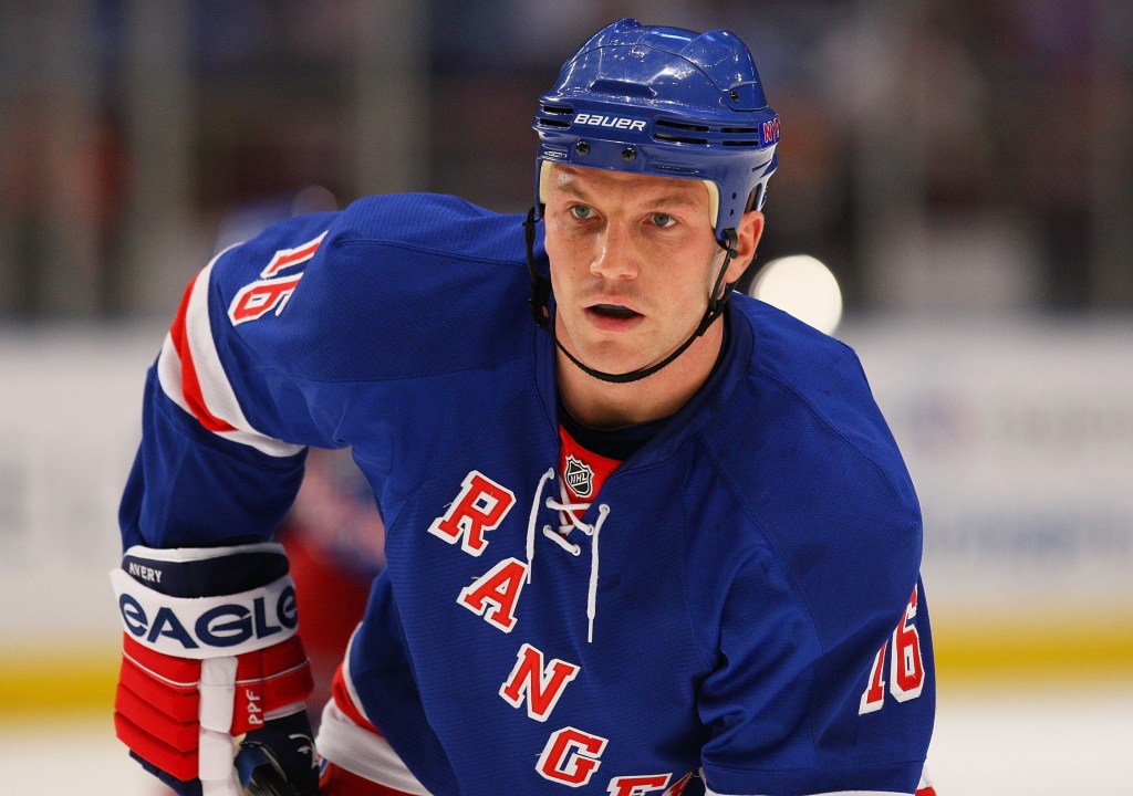 Ex-Rangers star Sean Avery claims 'crazy' neighbor tried to frame him ...