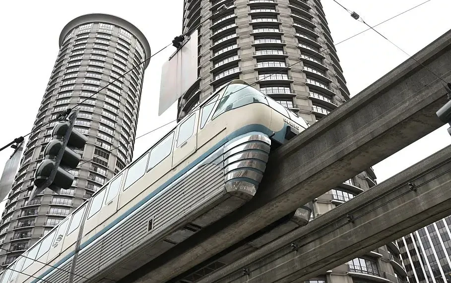 Seattle light rail resumes after SUV blocks Mount Baker tracks