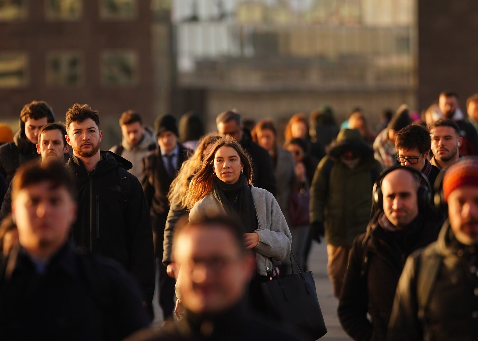 UK economy to grow 0.9% this year but outlook cut for 2027 – OECD