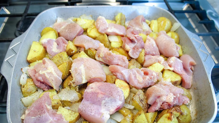 This is an incredible one-pan chicken dinner - Pan-roasted chicken and ...