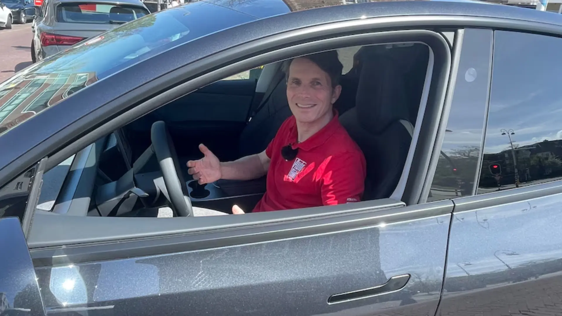 ¿Un coche autónomo al 100%? He probado el Tesla Model Y en modo FSD ...