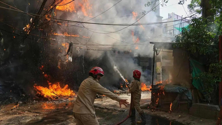21 dead in Delhi’s Malviya Nagar hotel fire: Single entry-exit route ...