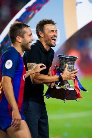 Jordi Alba says Barcelona were "robbed" in LaLiga title race
