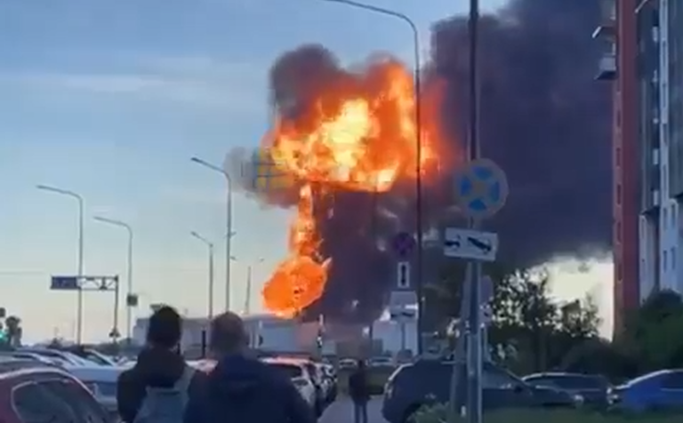 Explosionen vor Putins Forum: „Die Hitze ist spürbar“ – Ukraine greift ...