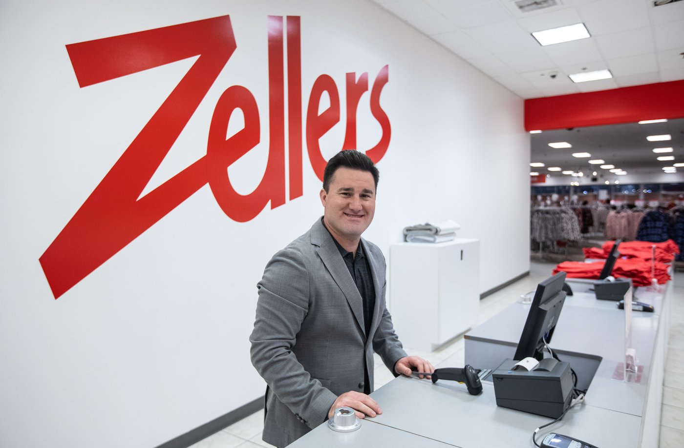 Zellers plays with toys, food as retailer's relaunch reaches Ontario