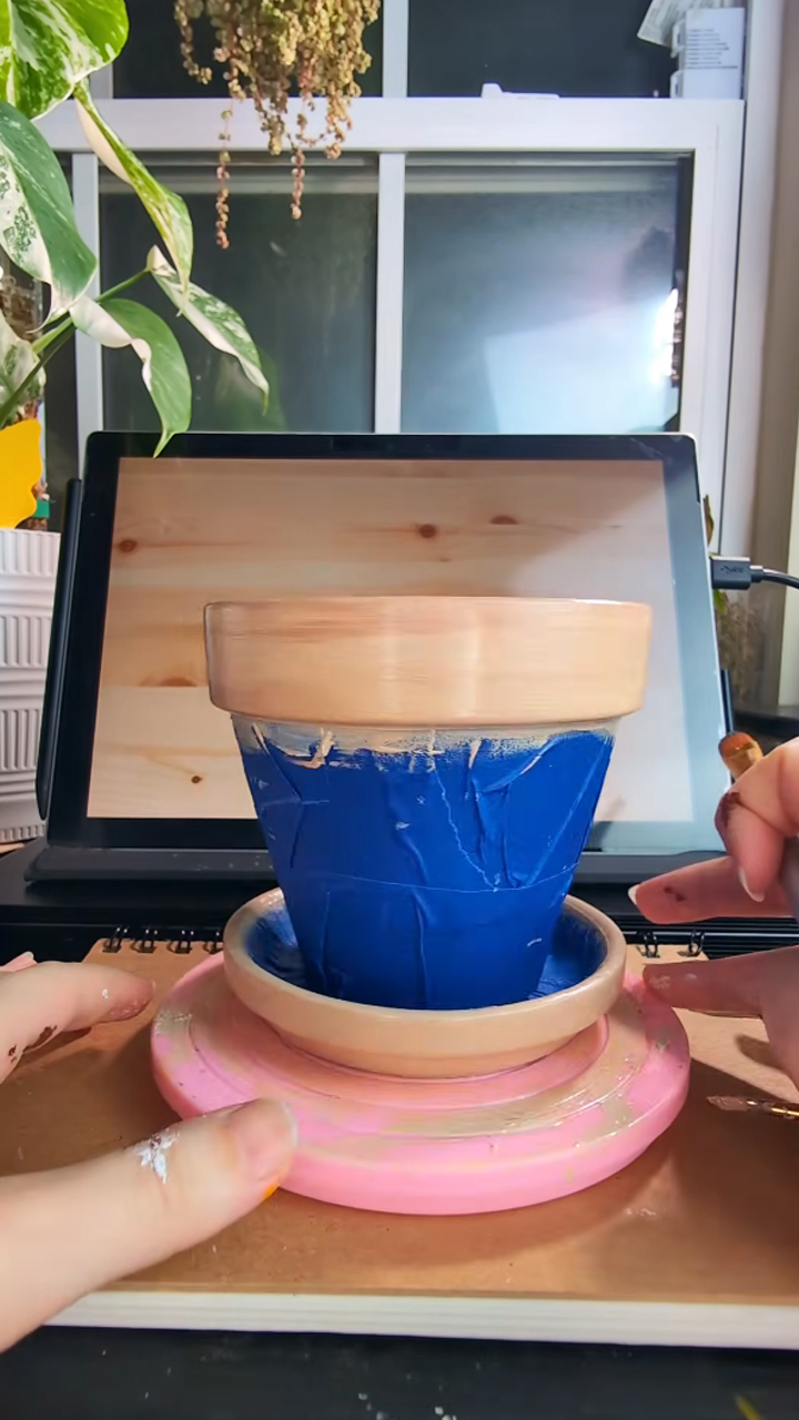 Wood effect painting trick that looks 100% real DIY tutorial