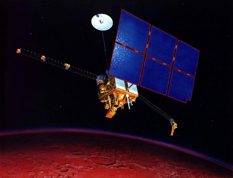 Why NASA sent two small orbiters to chase Mars’ vanishing air