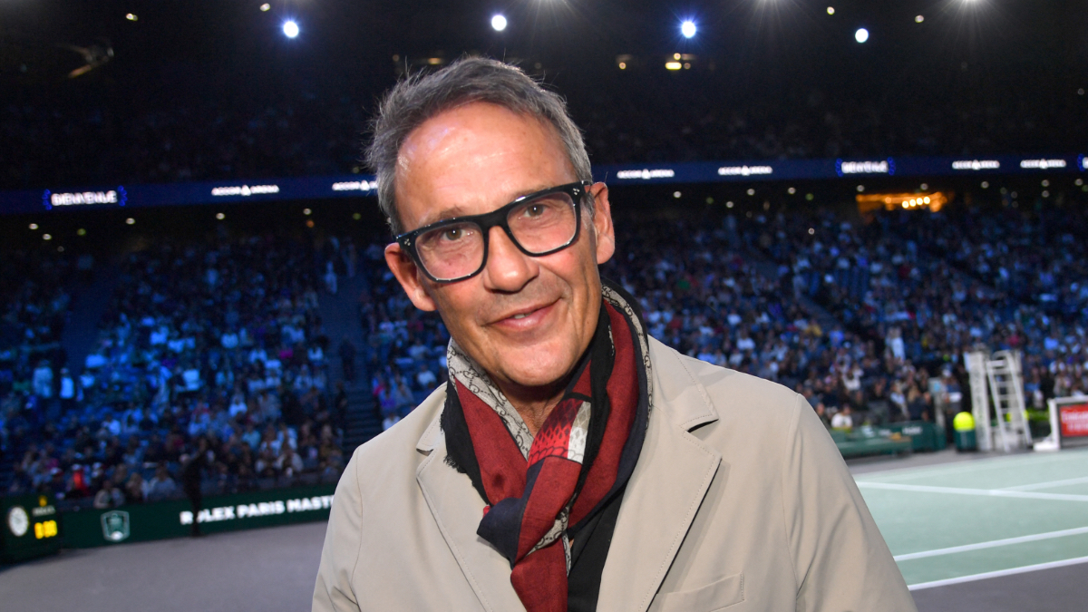 Appel à témoins (M6) : Julien Courbet piégé par un faux prêtre évoquant ...