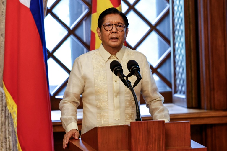 Philippine senators name new leader, sidestepping pro-Duterte boycott