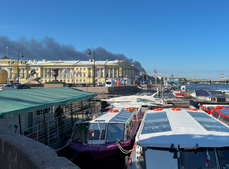 Ukrainian drones strike 1,100 km inside Russia, igniting St. Petersburg ...