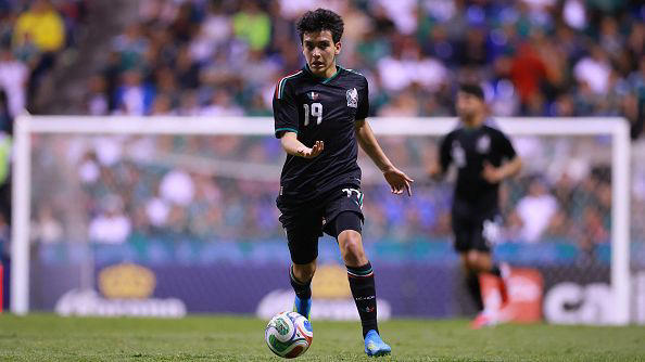 World Cup's youngest player, Mexico's Gilberto Mora, 26 years younger ...