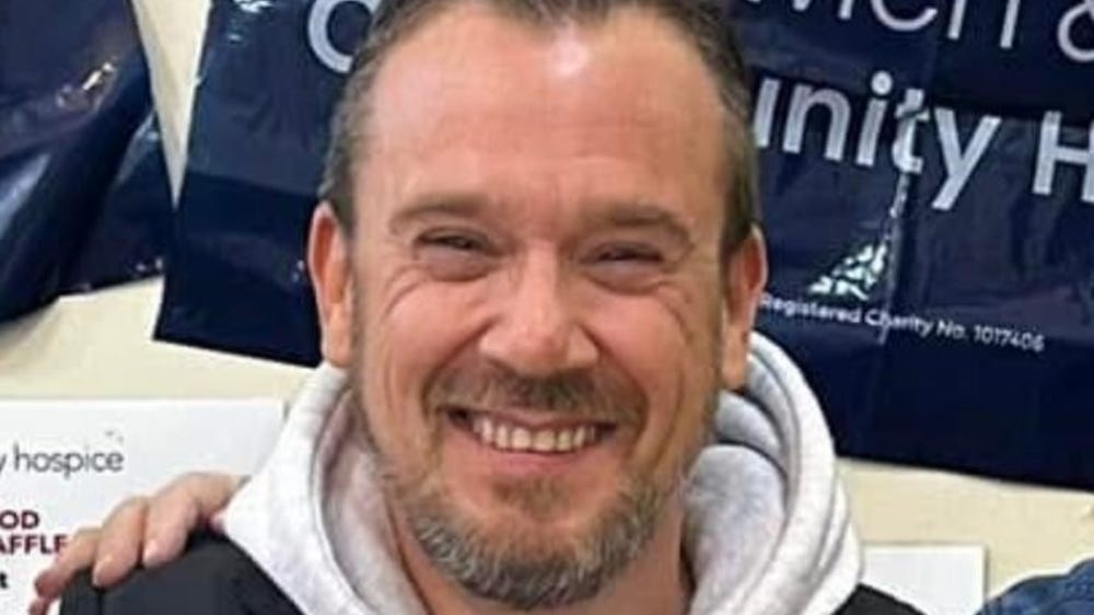 Man dies five days after suffering head injuries in assault outside pub