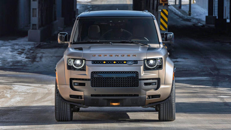 Tested: The 2026 Land Rover Defender Octa will make you scream, “God ...