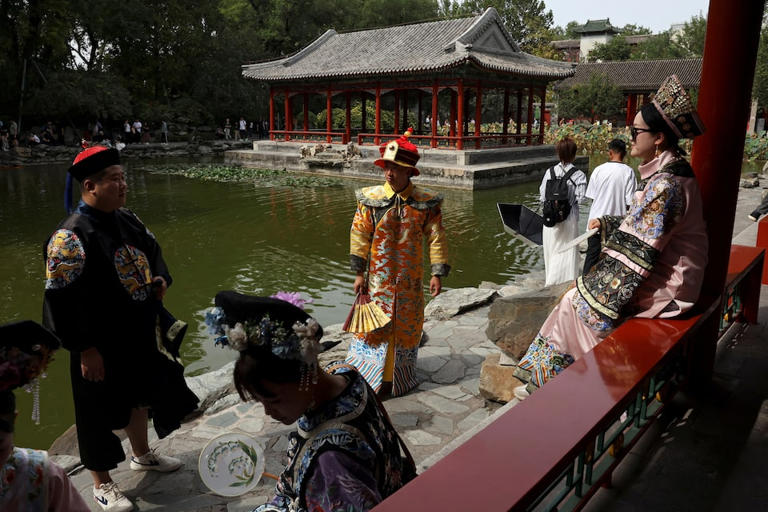 From hiking to hotpot, lonely consumers in China fuel a US$7.4 billion ...