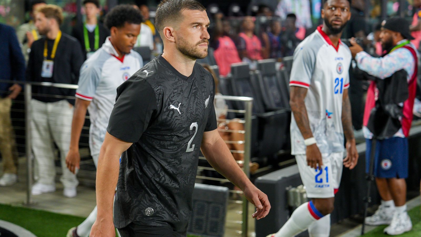 Tim Payne, el futbolista de Nueva Zelanda que ha pasado de 5.000 a 3,8 ...