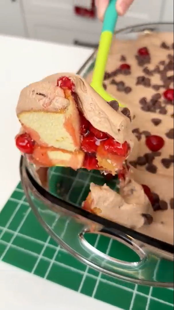 Easy cherry no bake dessert everyone loves