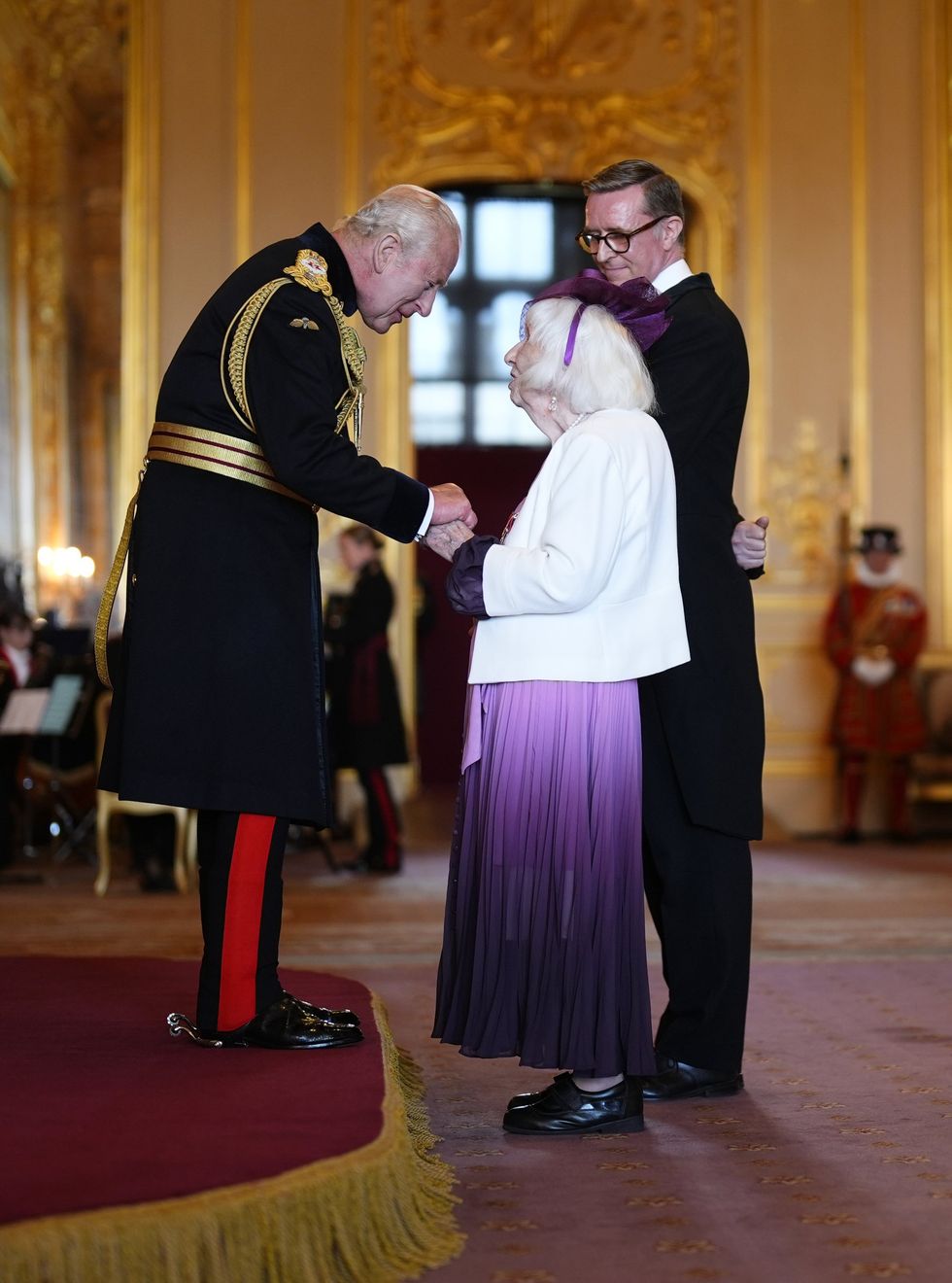 Horizon victim, 93, speaks out after receiving OBE but not a penny in ...