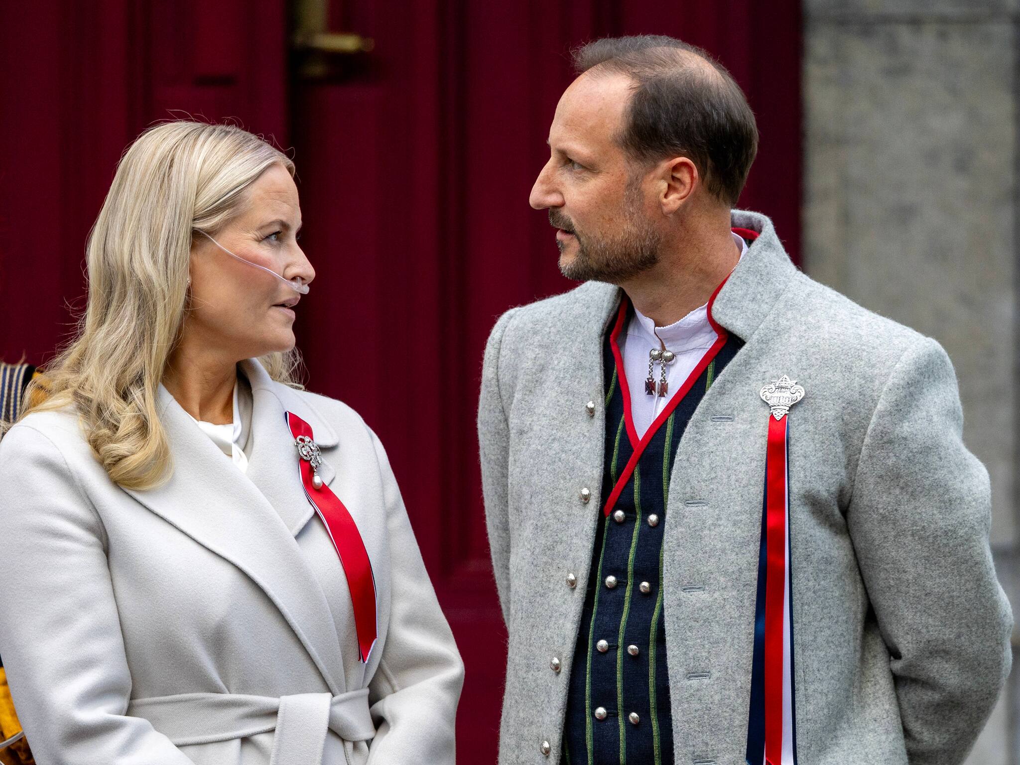Mette-Marits Gesundheit entscheidet, ob Haakon zur Fußball-WM reisen kann