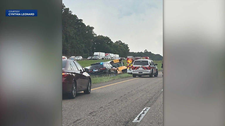 Morton High School girls' basketball team bus involved in accident in ...