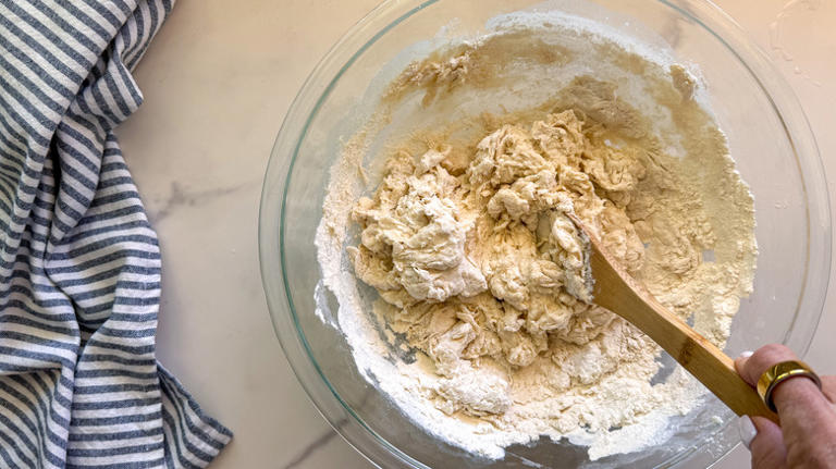 Dutch oven no-knead bread recipe