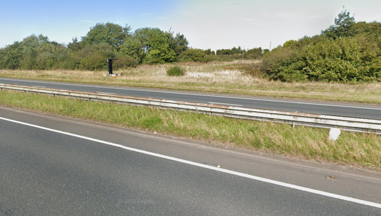 Pictured: Royal Navy helicopter crashes into field in Devon