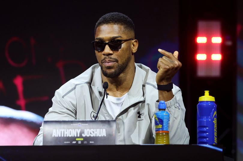 Anthony Joshua's moving answer why he won't quit boxing after best pals ...