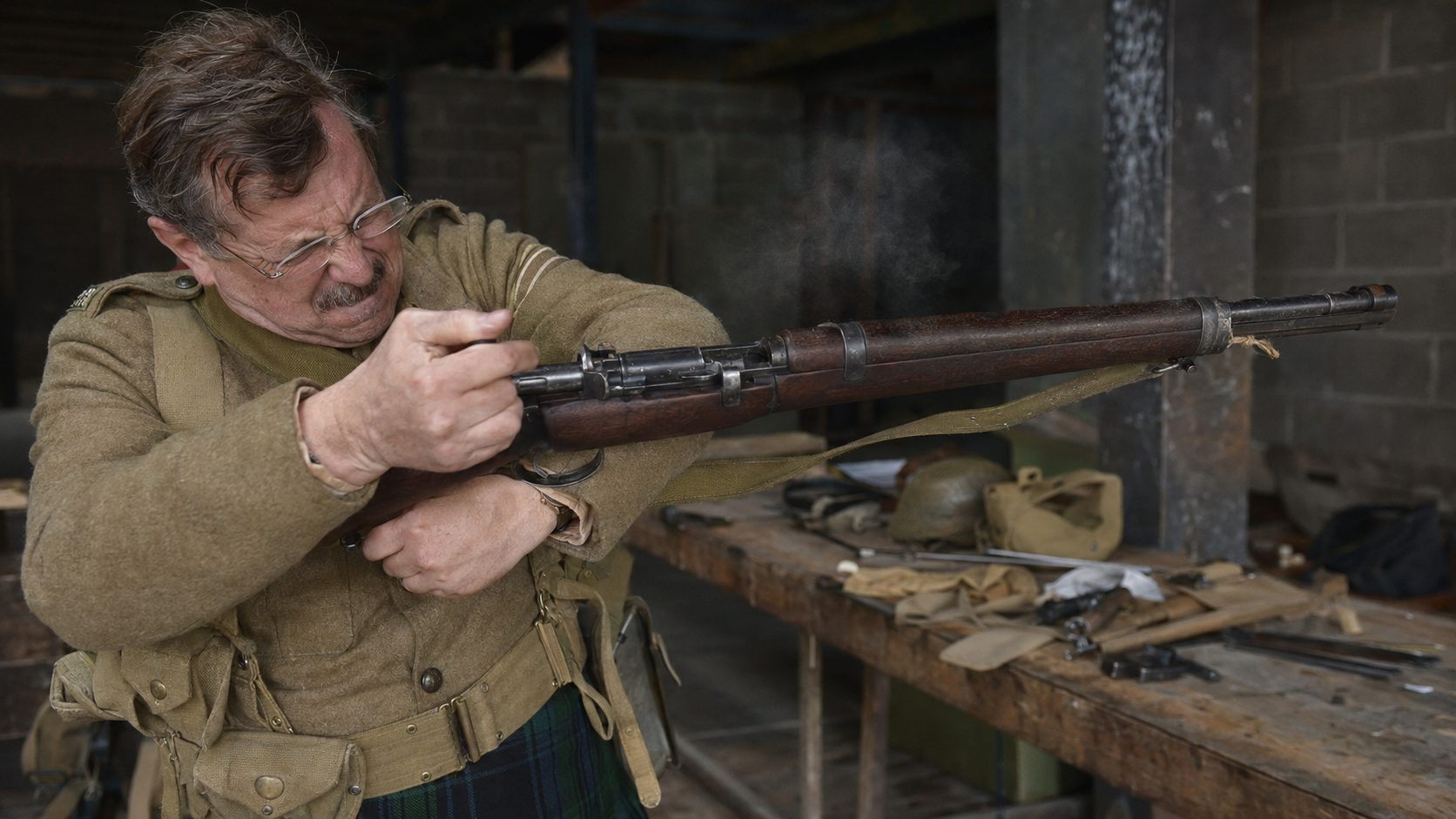 Lee Enfield firing goes wrong during a mad minute
