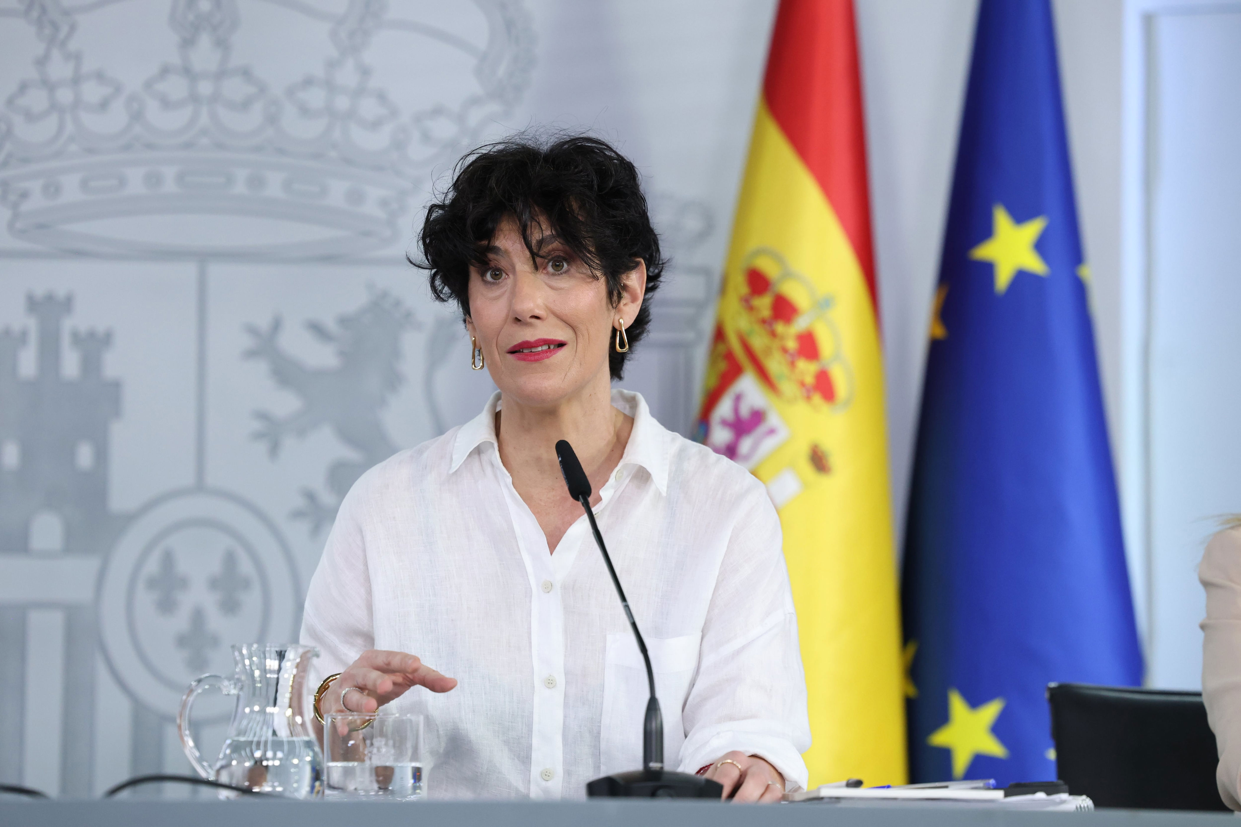 Es oficial: si ganas menos de esta cantidad al mes, puedes cobrar el ...