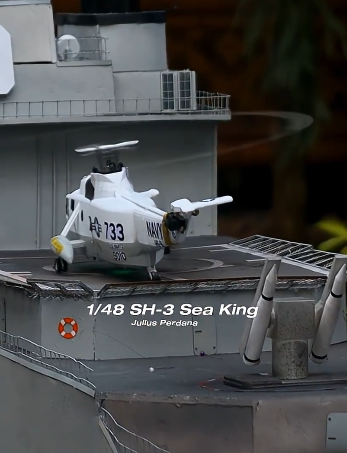 DIY SH-3 Sea King RC carrier takeoff and landing practice