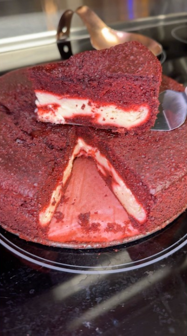 Irresistible red velvet cheesecake with creamy layers